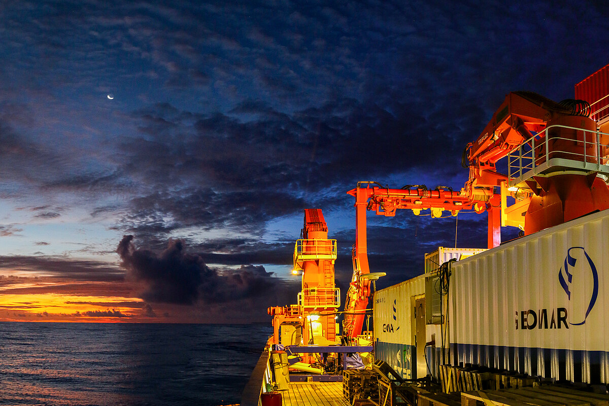 New data for risk assessment of submarine landslides