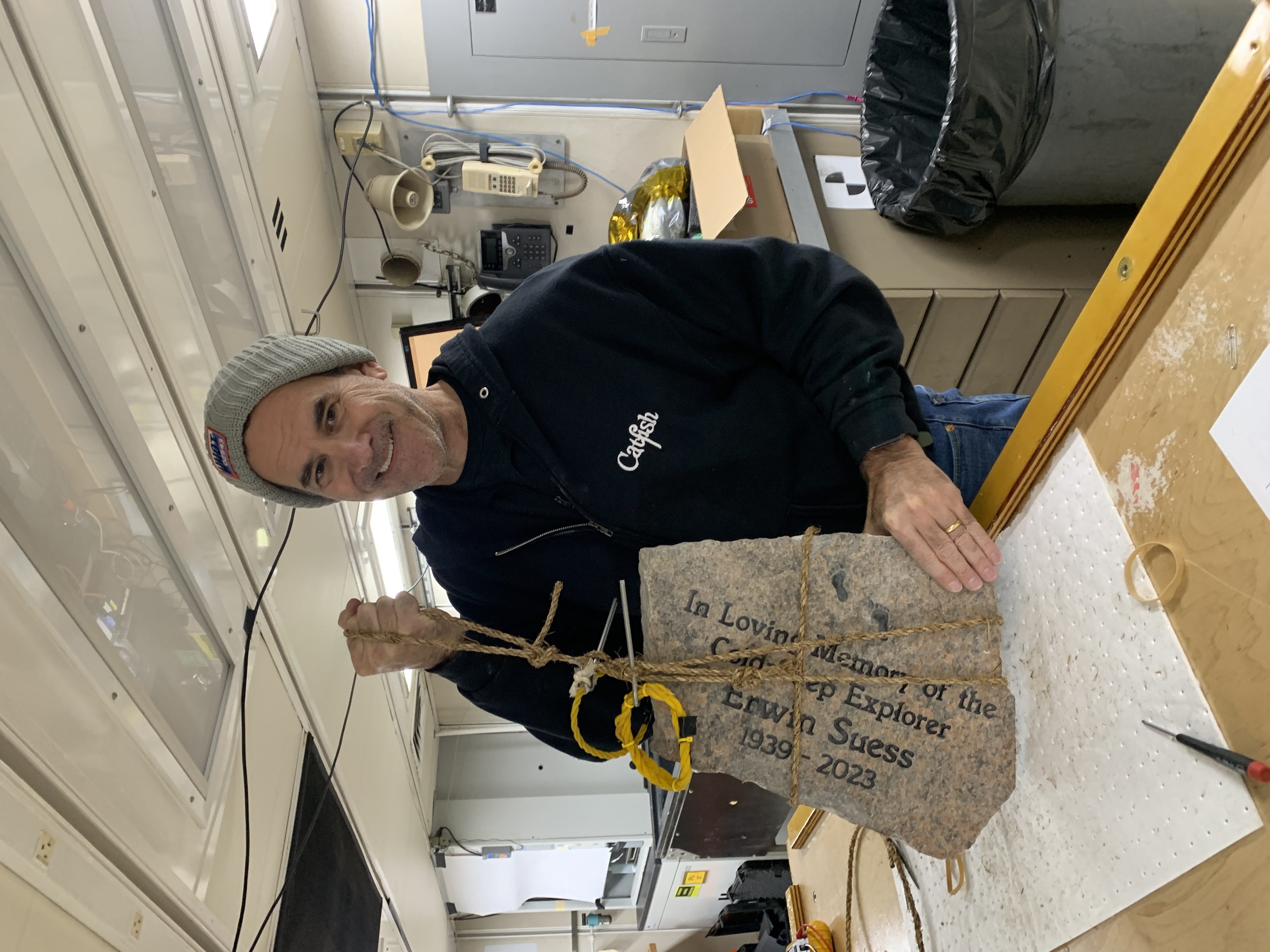 Last honour in 4819 metres depth