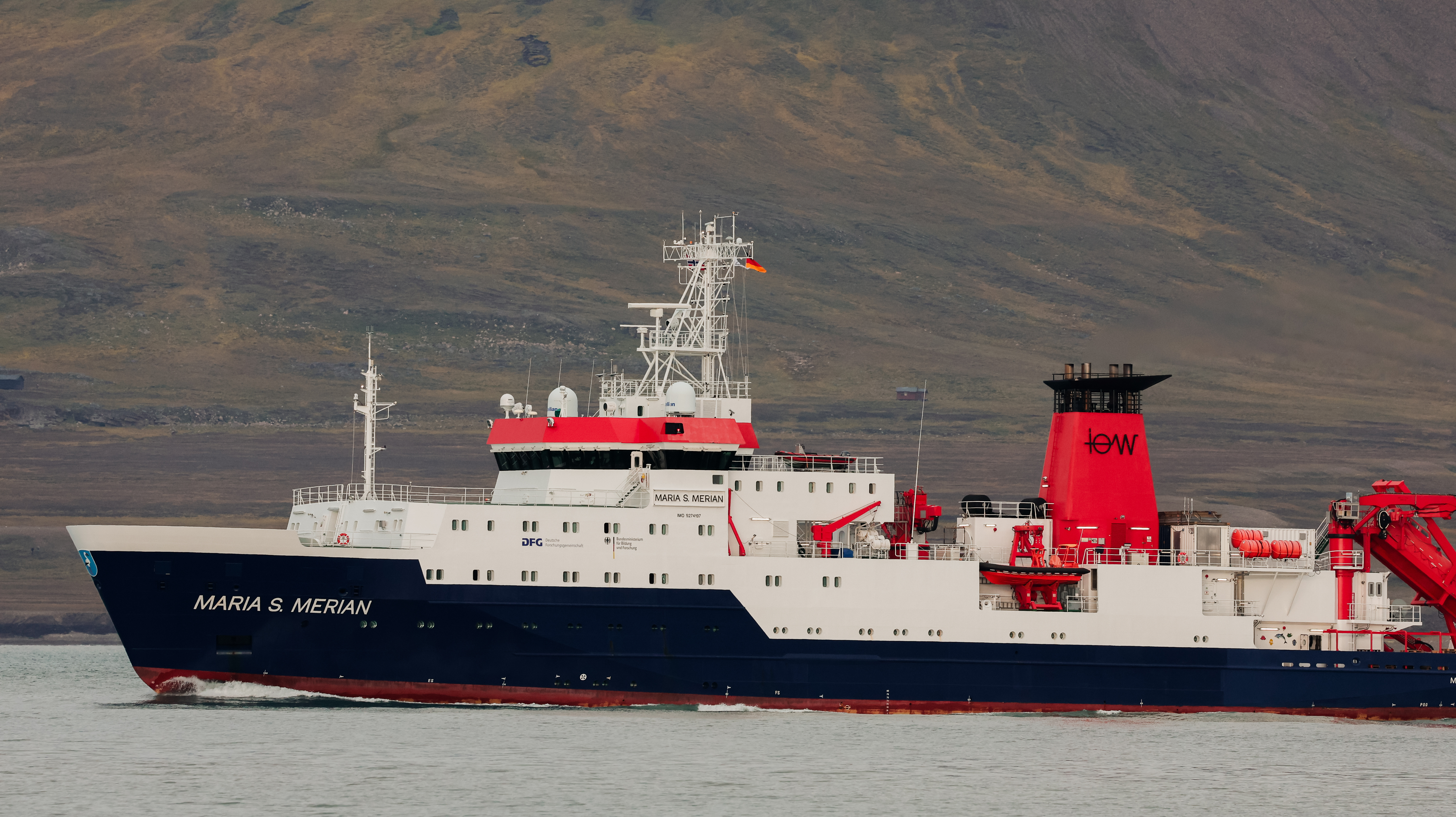 Data Collection for Tsunami Early Warning Systems